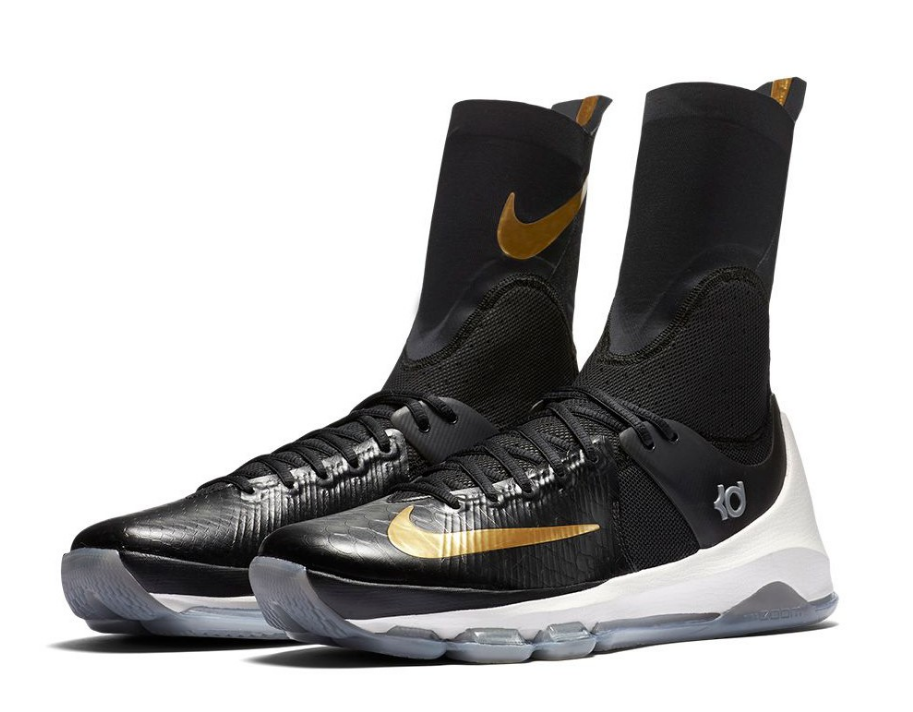 La Nike KD 8 Elite Black Gold est disponible