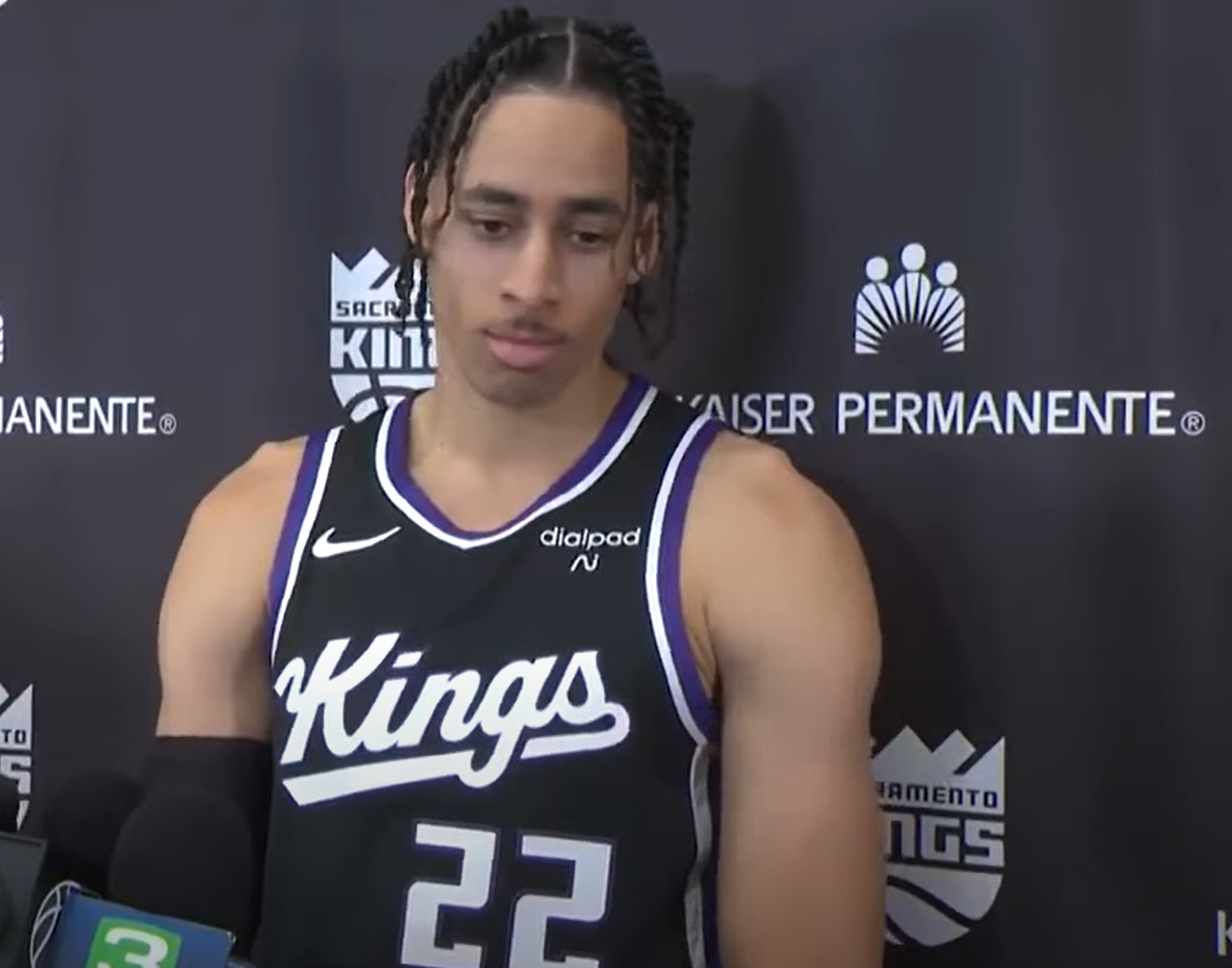 Un joueur de G-League inculpé pour meurtre